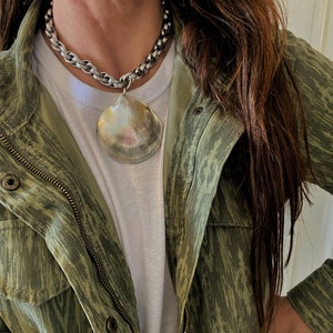 Shell Pendant Necklace, Natural Sea Clam Necklace, Oversized Shell ...