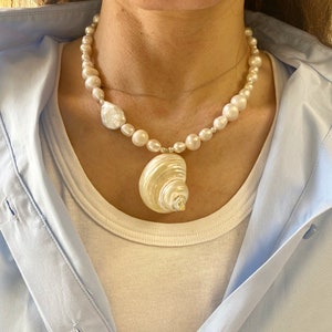 Seashell Necklace, Pearl Necklace With Shell Pendant, Mermaid Core ...