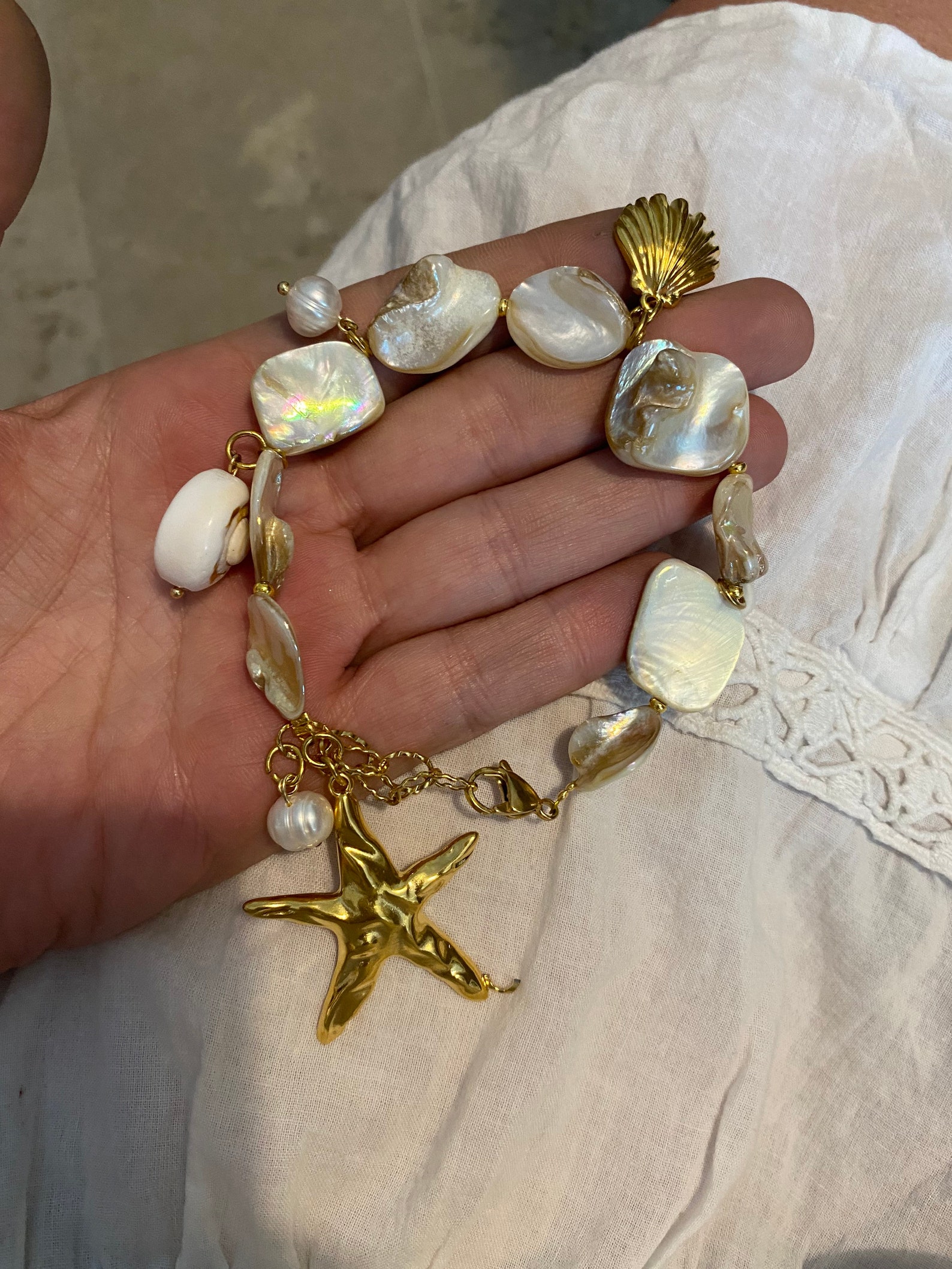 Oversized Shells and Clam Bracelet, Boho Bridal Jewelry, Summer Beach ...