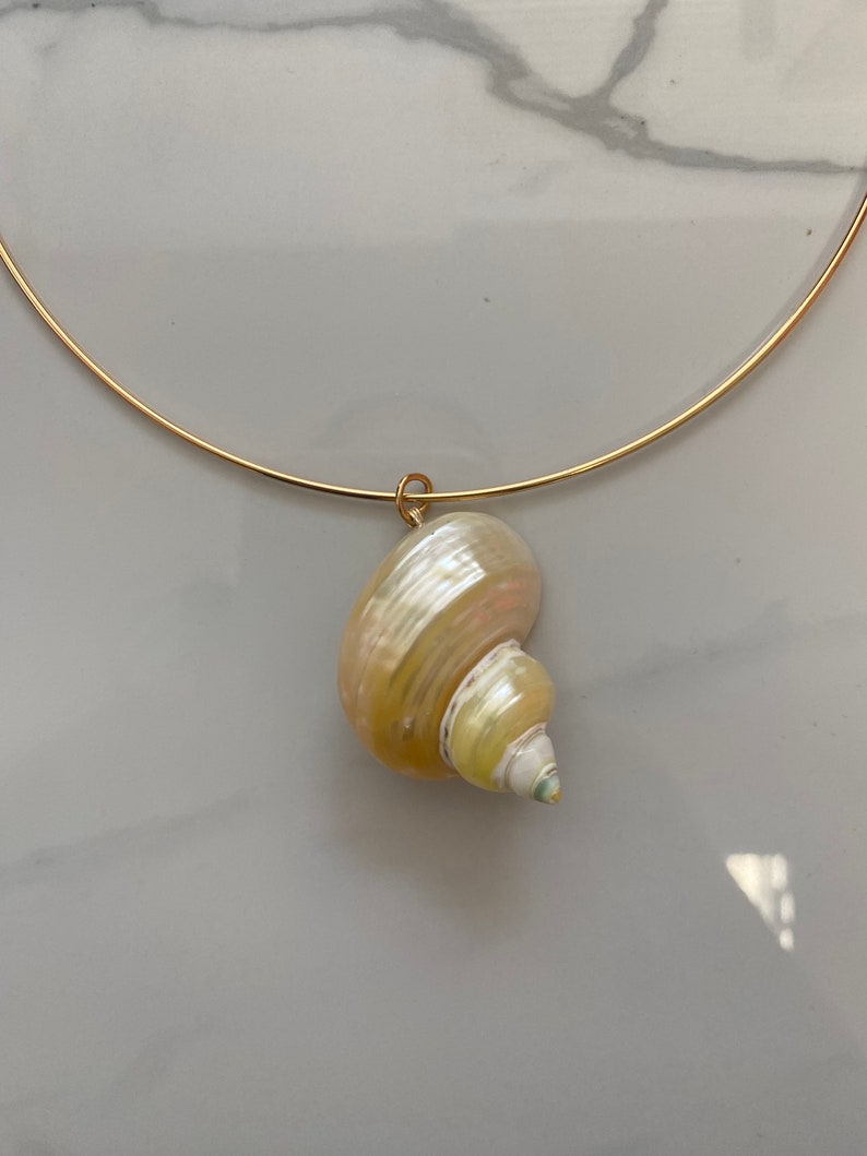 Sea Shell Collar Necklace, Natural Shell Pendant Necklace, Mermaid Core ...