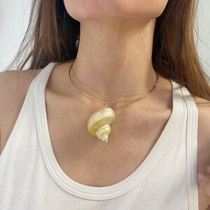 Sea Shell Collar Necklace, Natural Shell Pendant Necklace, Mermaid Core ...