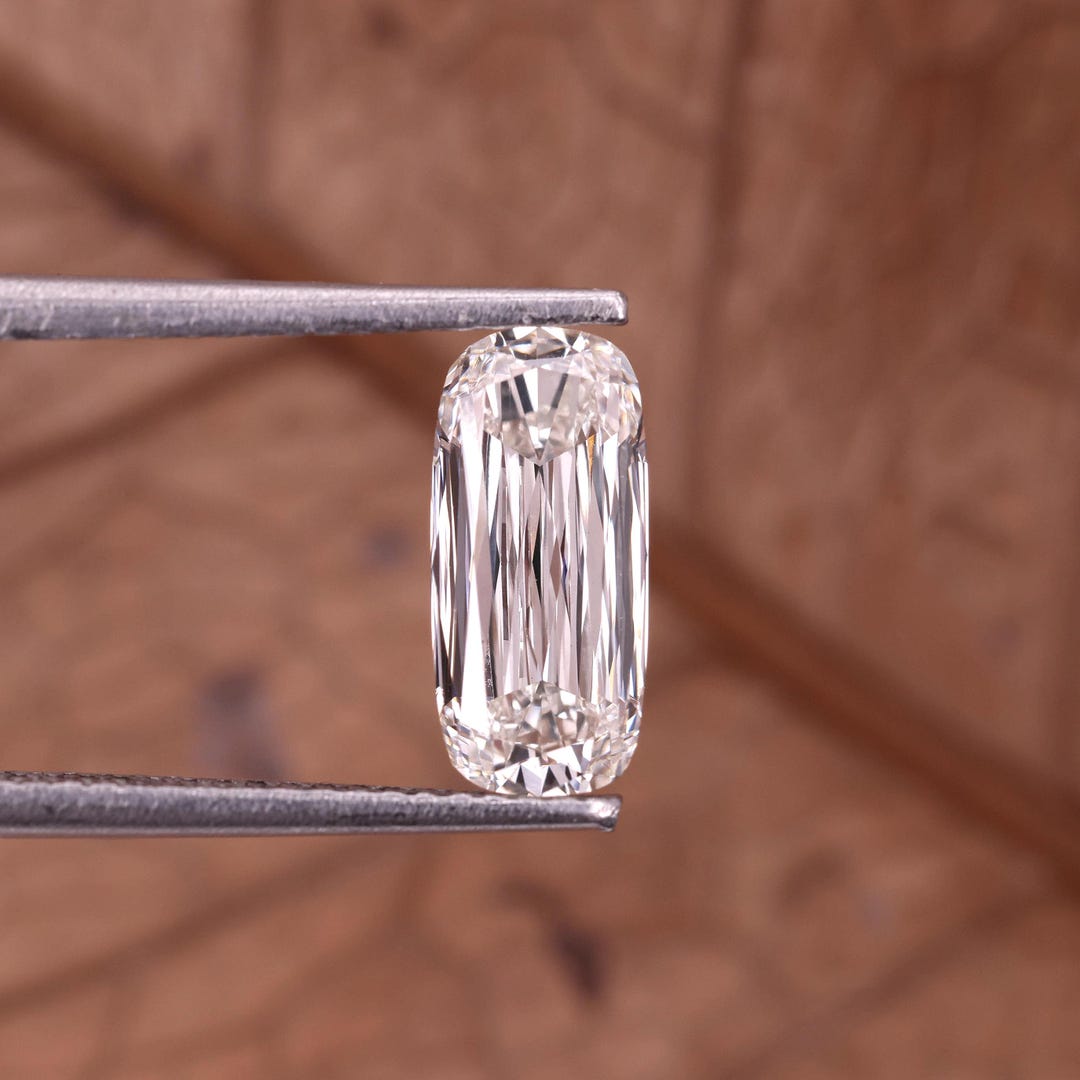 1,00-5,00 CT / Purezza VVS2/VS1 Colore E/F / Diamante di laboratorio ...