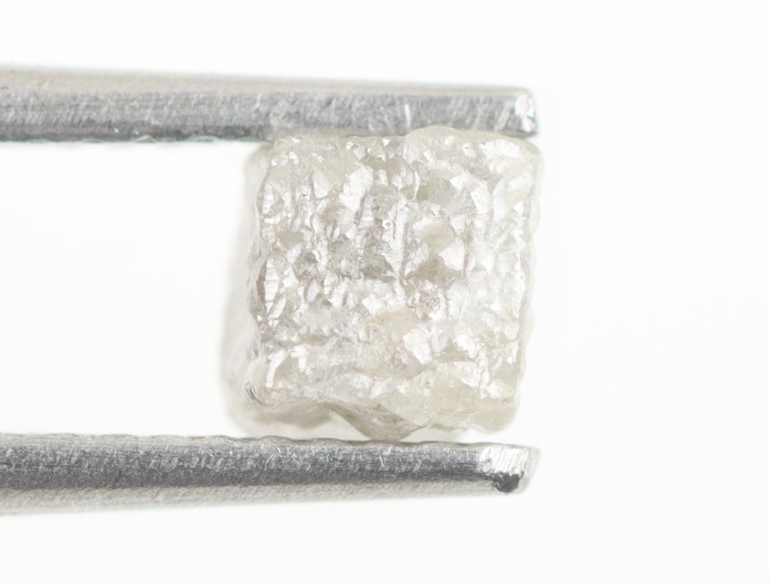 1.13 CT | 4.70X4.50X4.50 MM | Natural Cube Diamond | Light Grey Cube ...