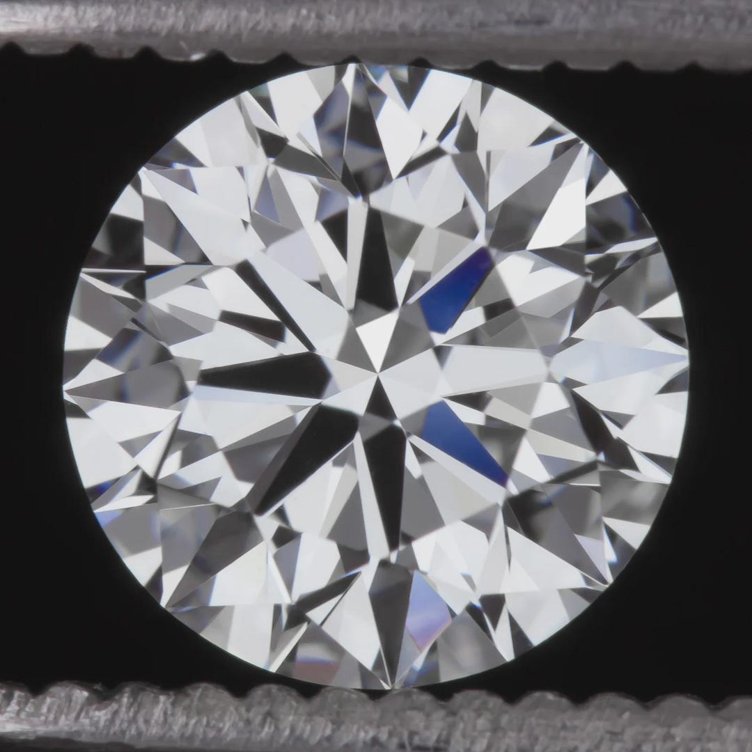 Diamante creato in laboratorio da 3,00 CT / Purezza VS1 Colore E ...