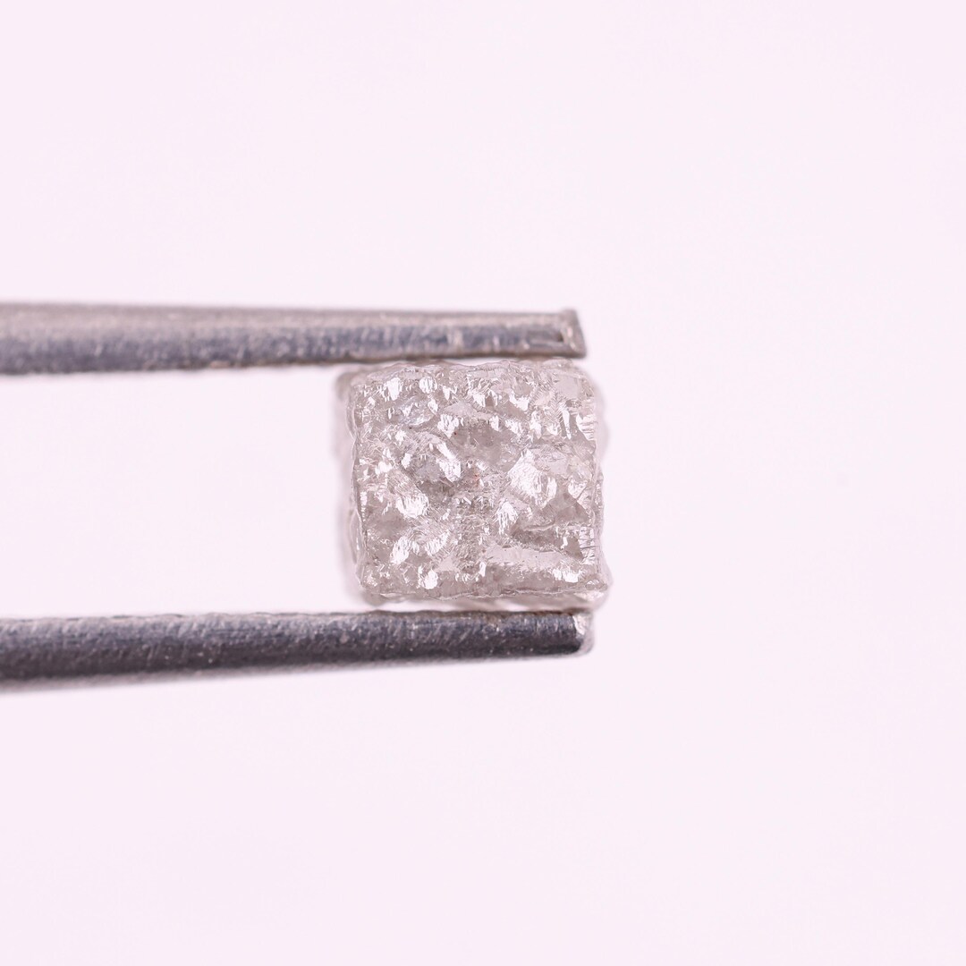 1.13 CT | 4.70X4.50X4.50 MM | Natural Cube Diamond | Light Grey Cube ...