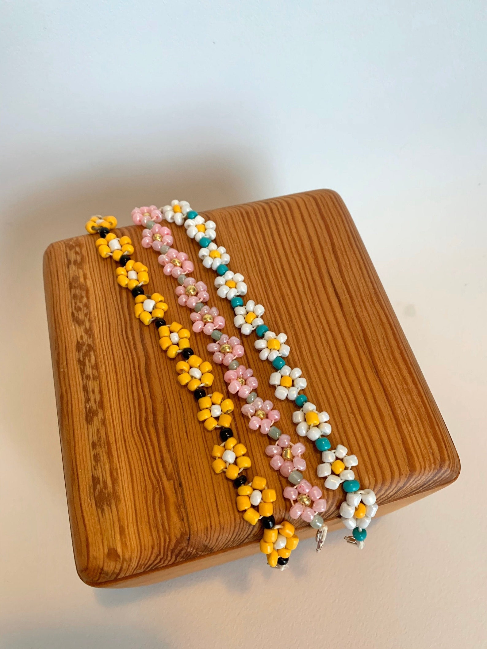 Daisy Chain Beaded Bracelet, Daisy Bracelet, Daisy Beaded Bracelet ...