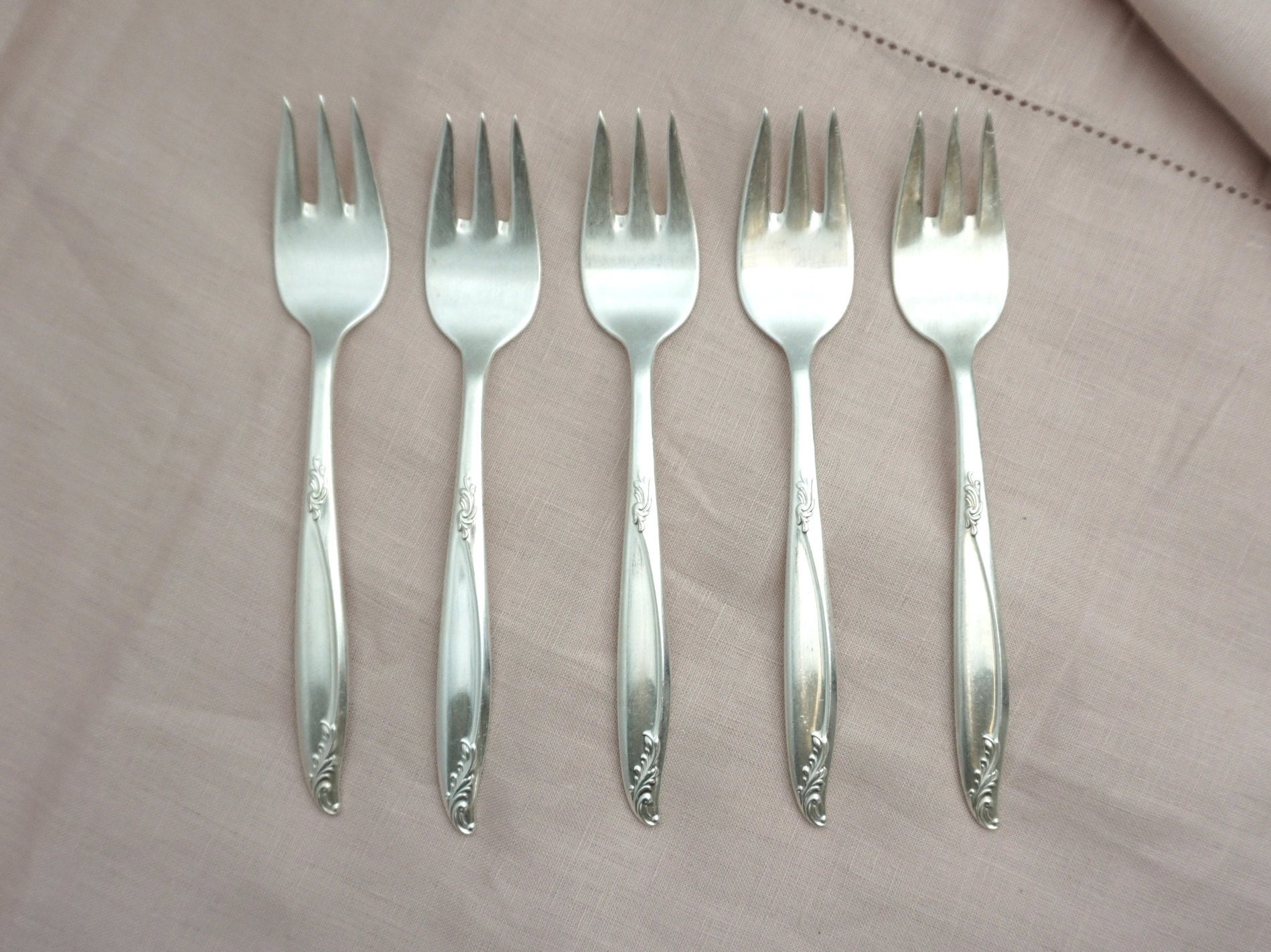 Holmes & Edwards Deep Silver Vintage Forks! - Etsy Australia