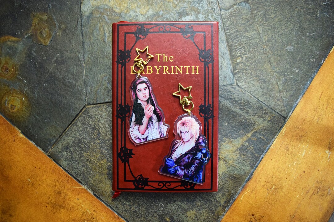 Labyrinth Glitter Keychains - Etsy