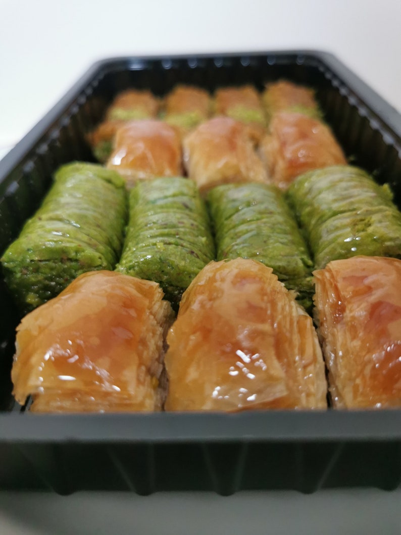Gulluoglu Assorted Baklava 14 pieces 500 gr 1.1 lb | Etsy