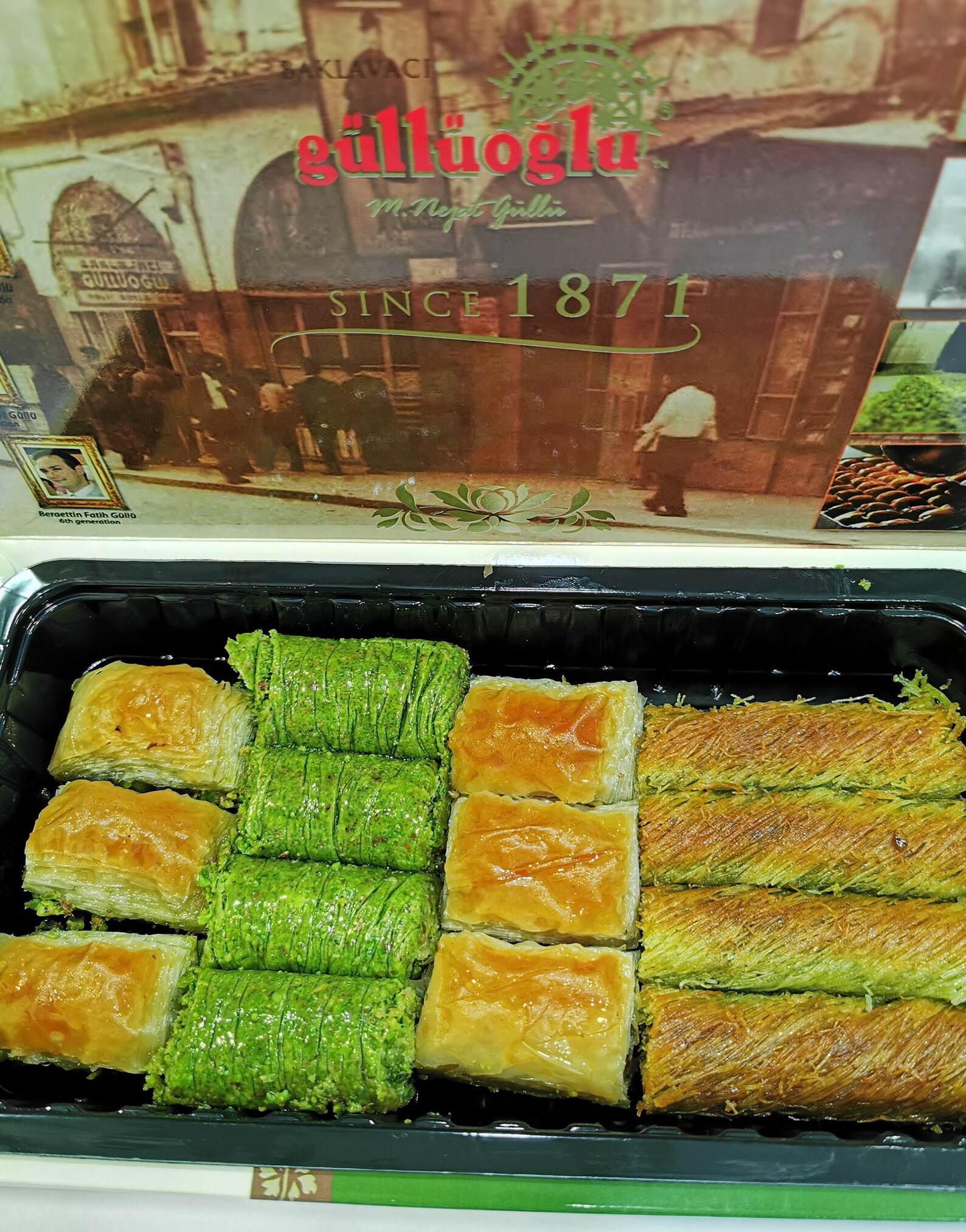 Gulluoglu Assorted Baklava 14 pieces 500 gr 1.1 lb | Etsy