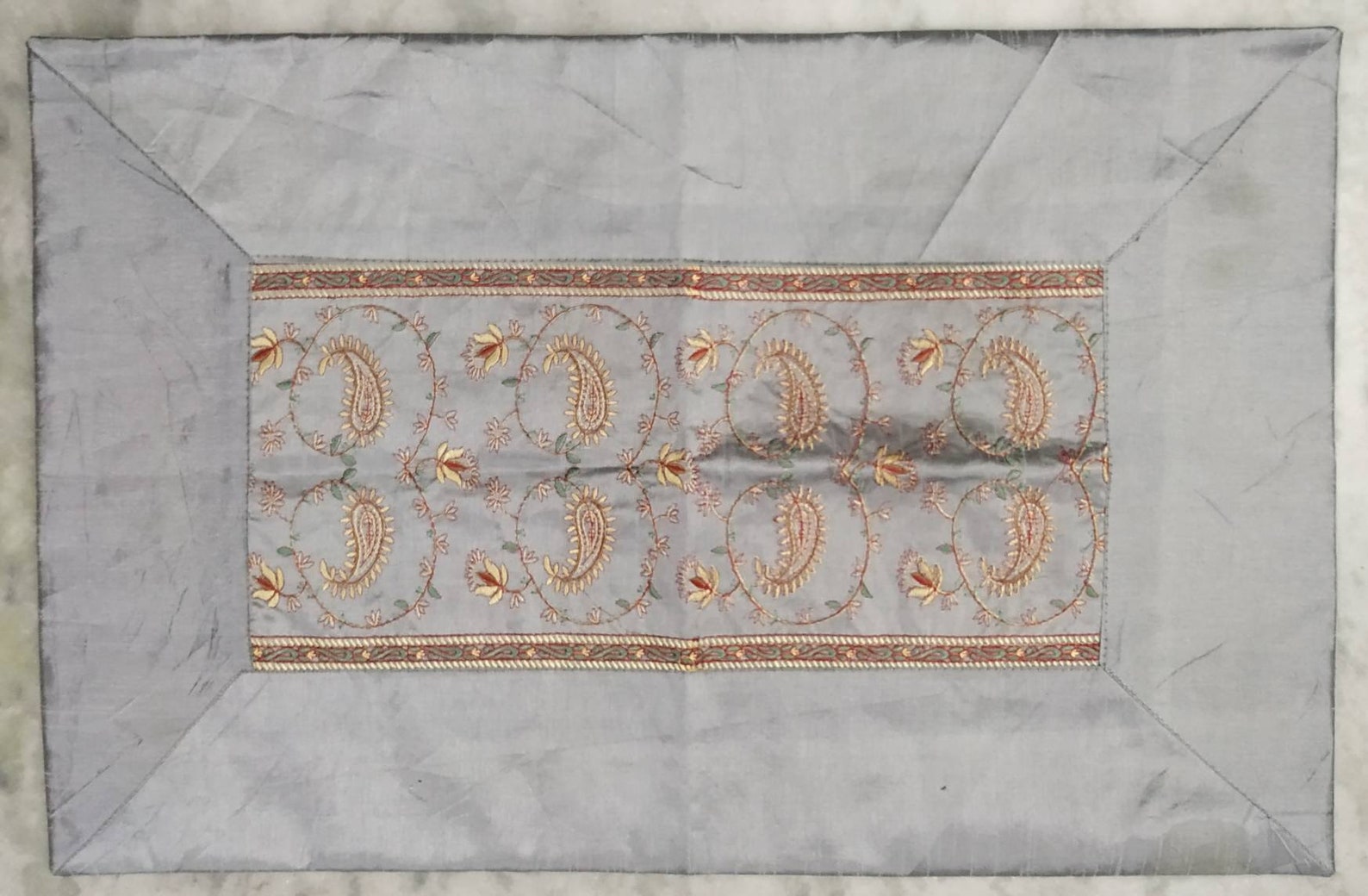 Indian Row Silk Beautiful Handmade Duvet Cover With Two Pillow Covers ...