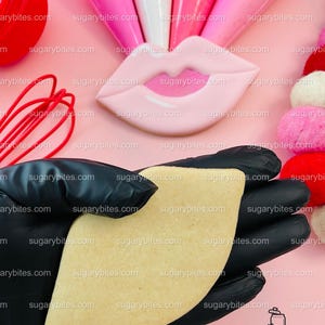 Valentine’s Day Cookie Decorating Kit, DIY Valentine’s Day Cookie Kit ...