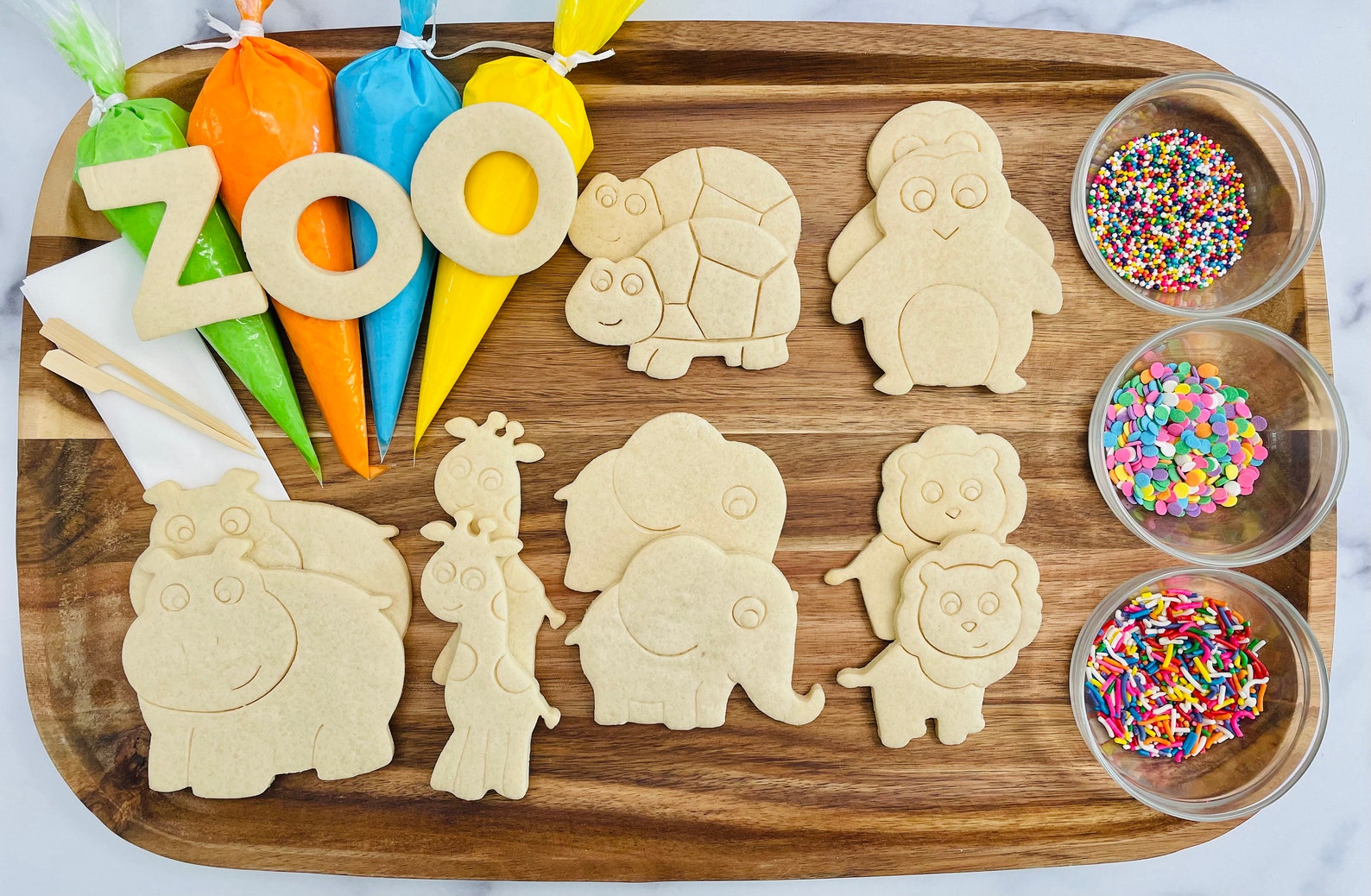 Animals Cookie Decorating Kit, **INCLUDES 26 ITEMS** Zoo Inspired ...