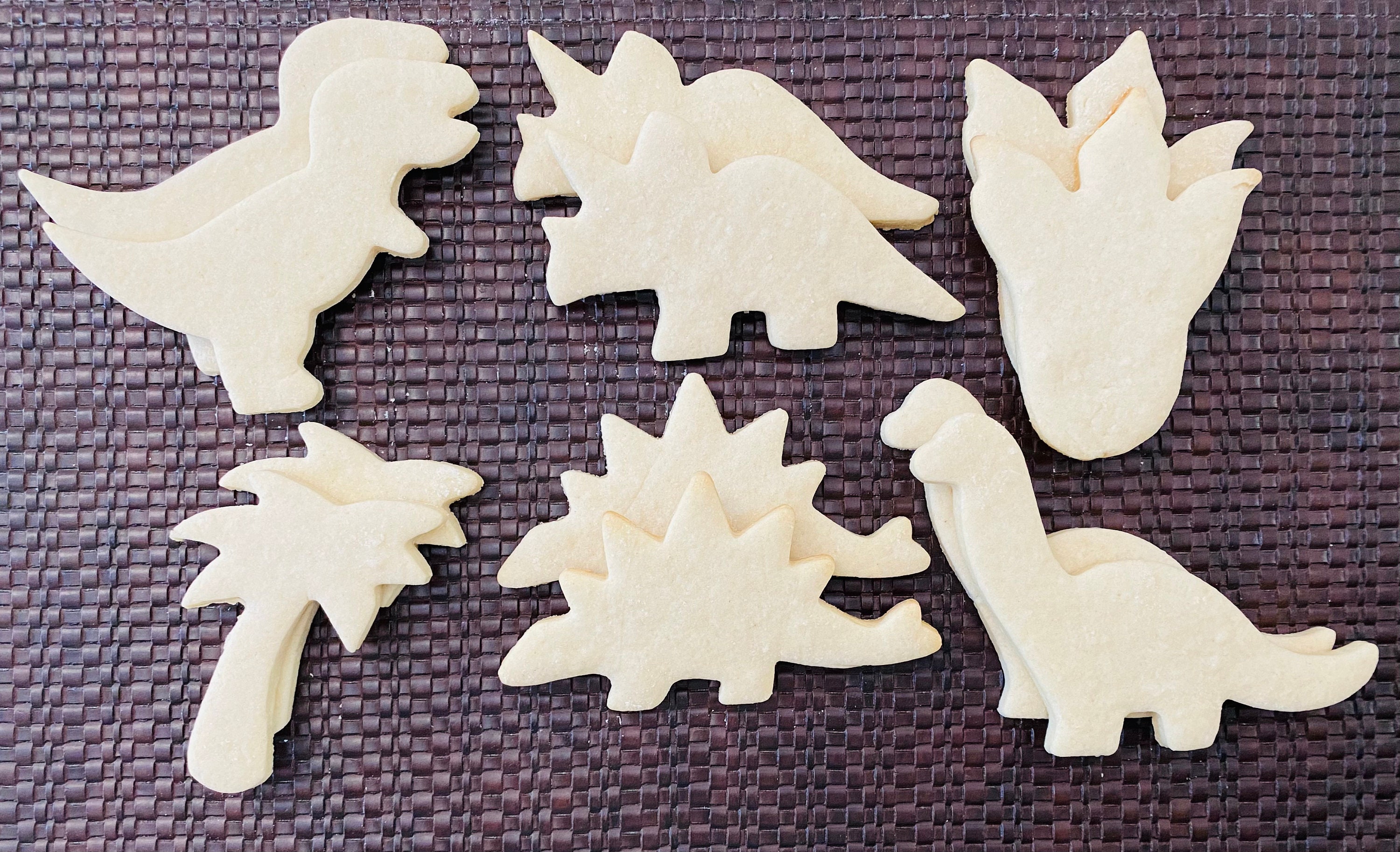 Dinosaur Theme DIY Cookie Kit, **INCLUDES 24 ITEMS** (large Cookies ...