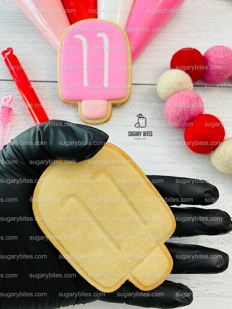 Valentine’s Day Cookie Decorating Kit, DIY Valentine’s Day Cookie Kit ...