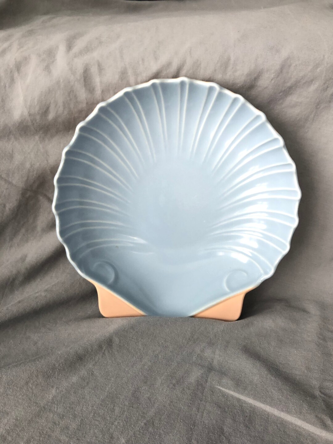 Poole Pottery (england) Scallop Shell Two Tone Dish (9 Inch) Pattern ...