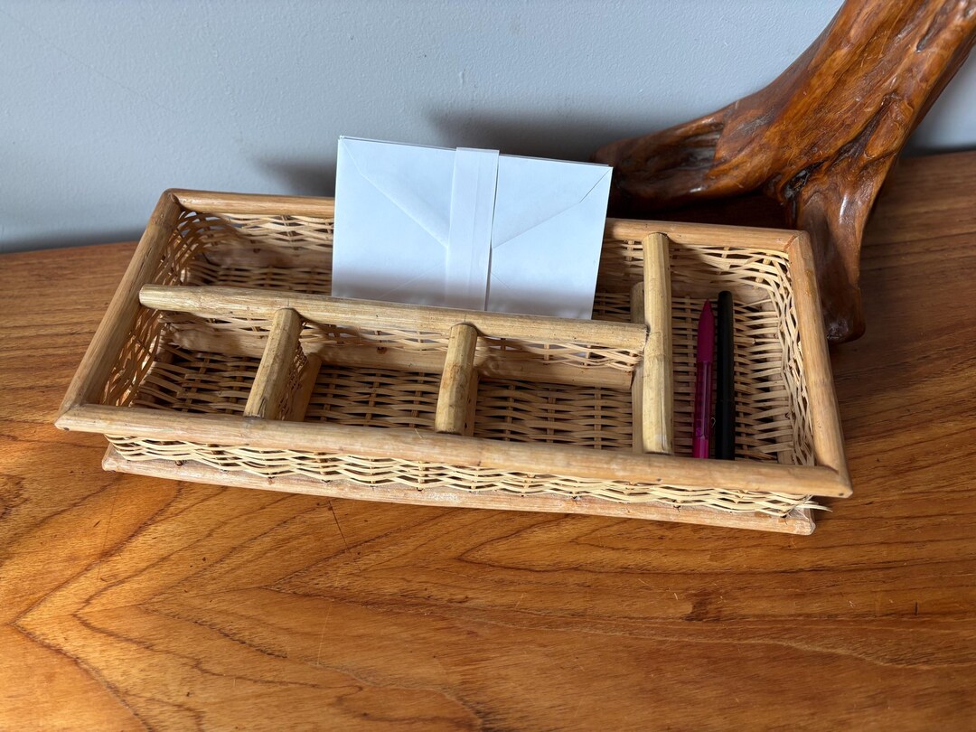 Vintage Wicker Wall Decor or Table Top Basket, Circa 1970-80s - Etsy