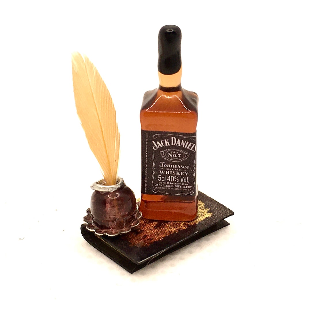 1:24 Scale Set With Miniature Book, Quill & Ink and Whisky Bottle ...