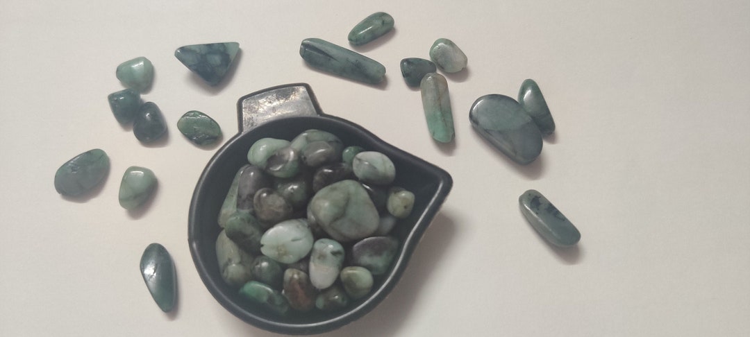 5 Pieces Natural Emerald ~ Emerald Tumble Stone ~ Plain Smooth Stone ...
