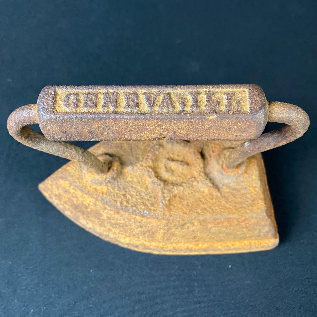 Antique Salvage Cast Iron Sad Iron Clothes Iron, Marked GENEVA, ILL on ...