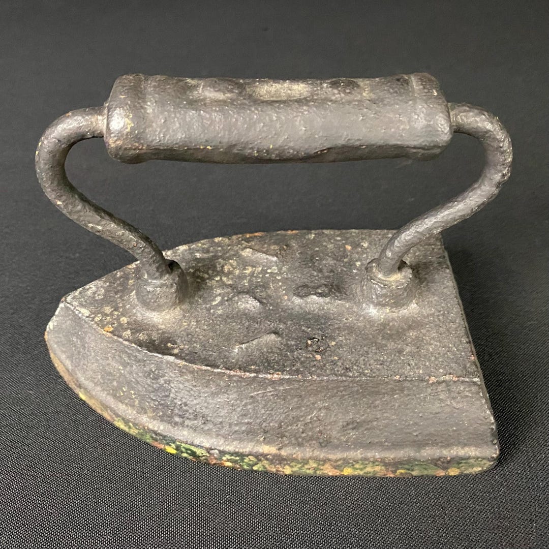Antique Salvage Cast Iron Sad Iron Clothes Iron, Marked I X L, 8 on ...