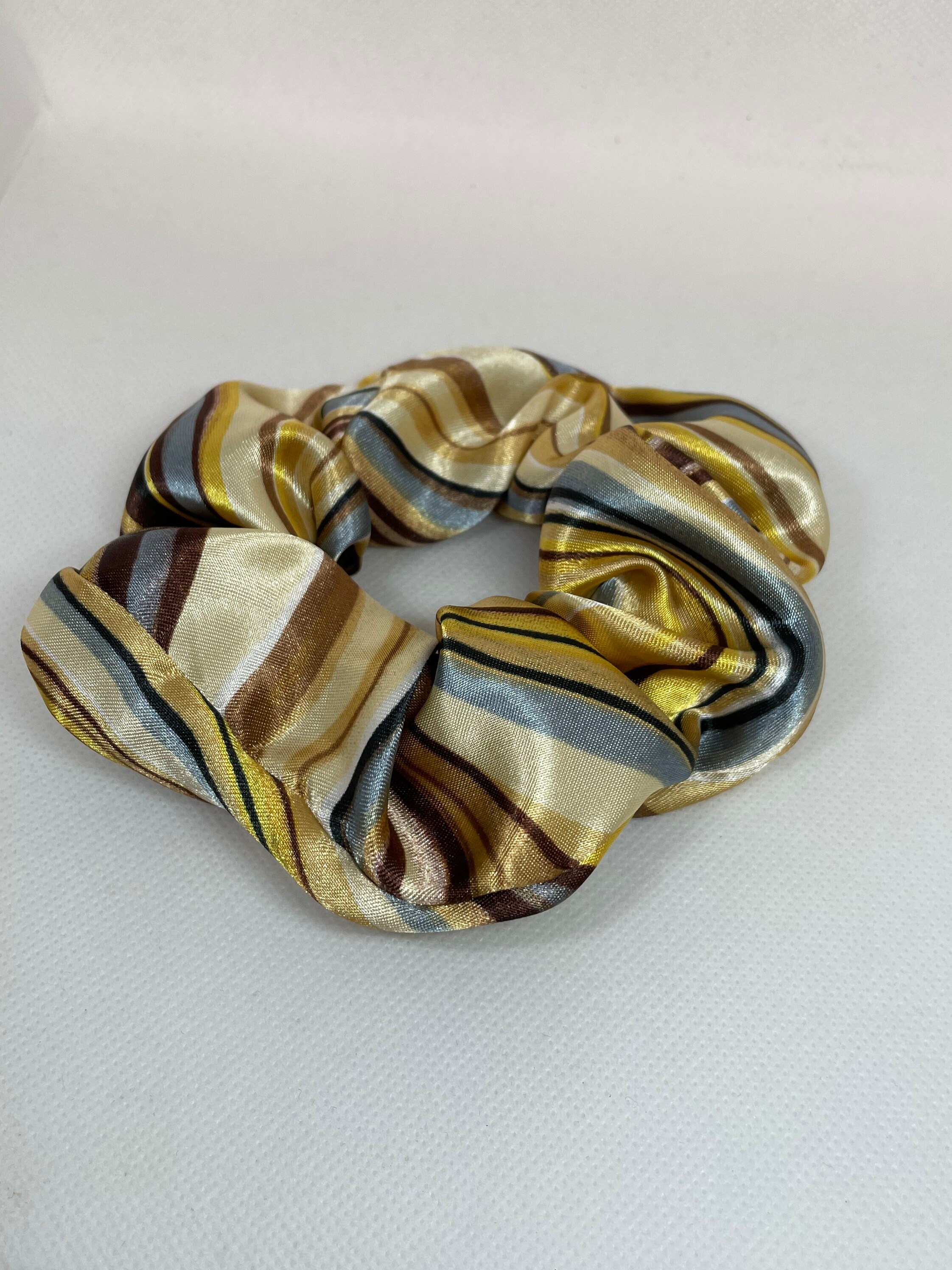 70s Swirl scrunchie | Etsy