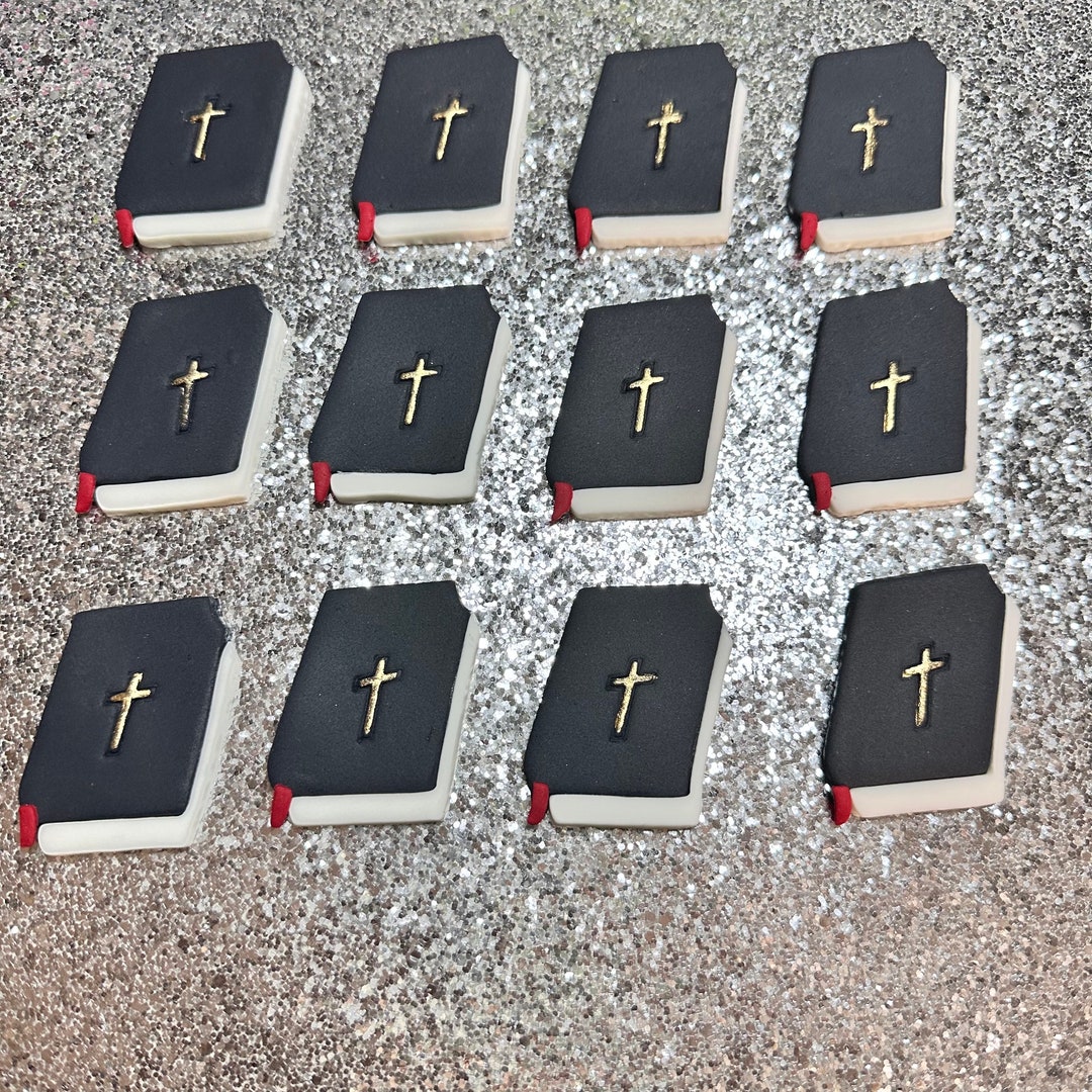 Book EDIBLE Cupcake Topper, Book Toppers, Edible Baptizing ,cupcakes ...