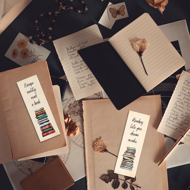 Stacked Books Printable Bookmarks, Set of 5 Bookmarks for Booklovers ...