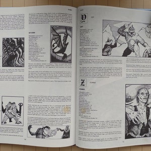 Advanced Dungeons & Dragons First Edition Monster Manual by Gary Gygax ...
