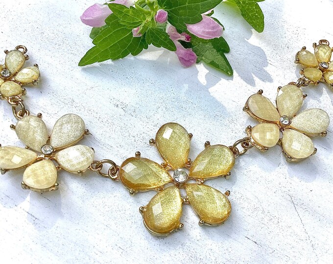 Floral Jewelry Necklace Connector Centrepiece, Gold or Rhinestone, DIY ...