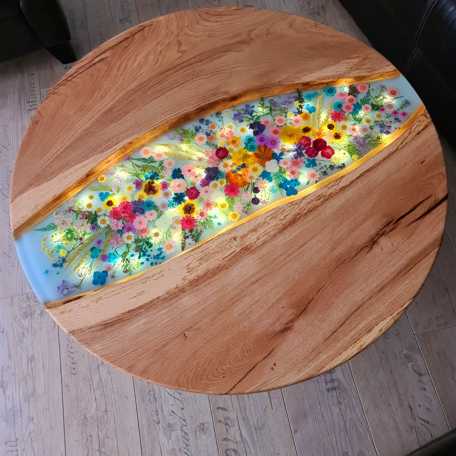 Epoxidharz Couchtisch Rund