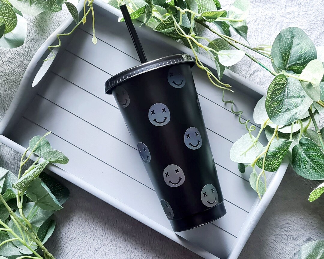 Smiley Face Cold Cup | Reflective Smiles Frosted Cup With Straw ...