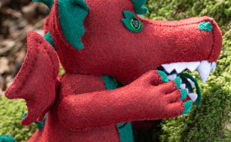 Felt Dragon Sewing Pattern,dragon,handmade,felt Animal,mythical,digital ...