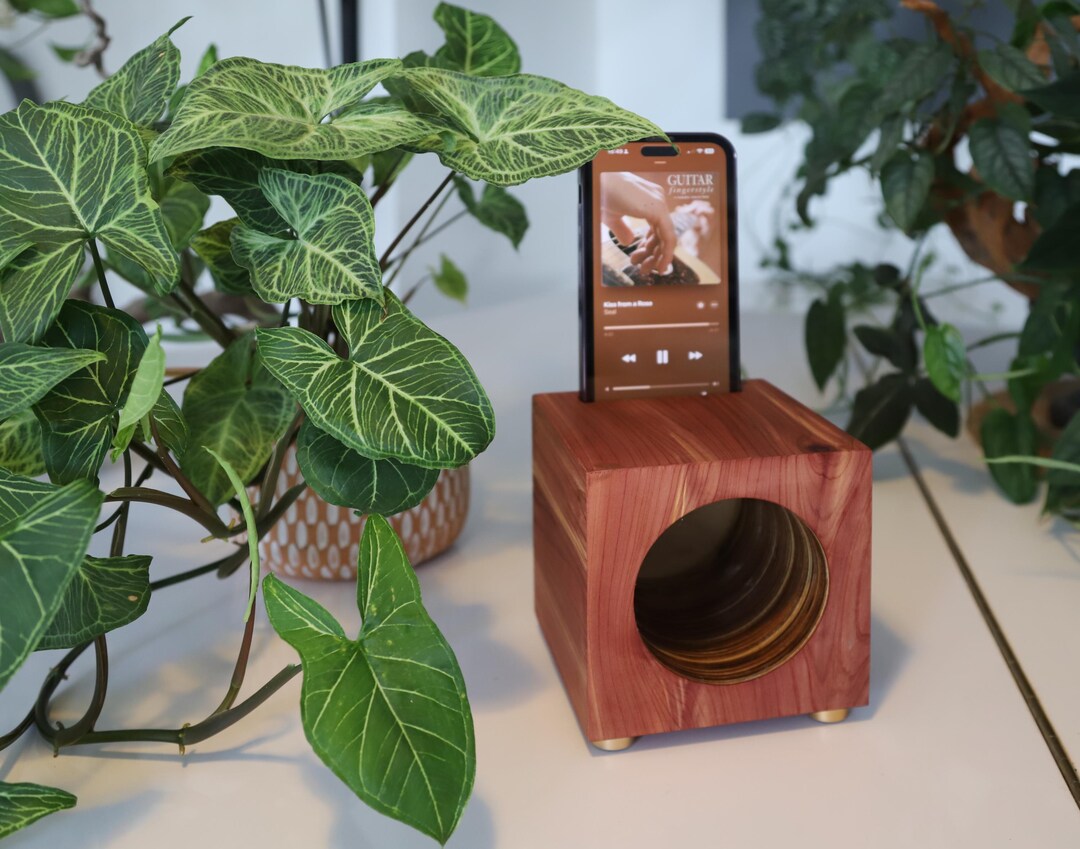 Acoustic Wooden Box SOUNDBOX – the Natural Cell Phone Amplifier Without ...