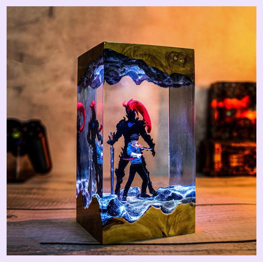 Sung Jinwoo Figure Epoxy Lamp, Custom Solo Leveling Sung Jin Woo Figure ...