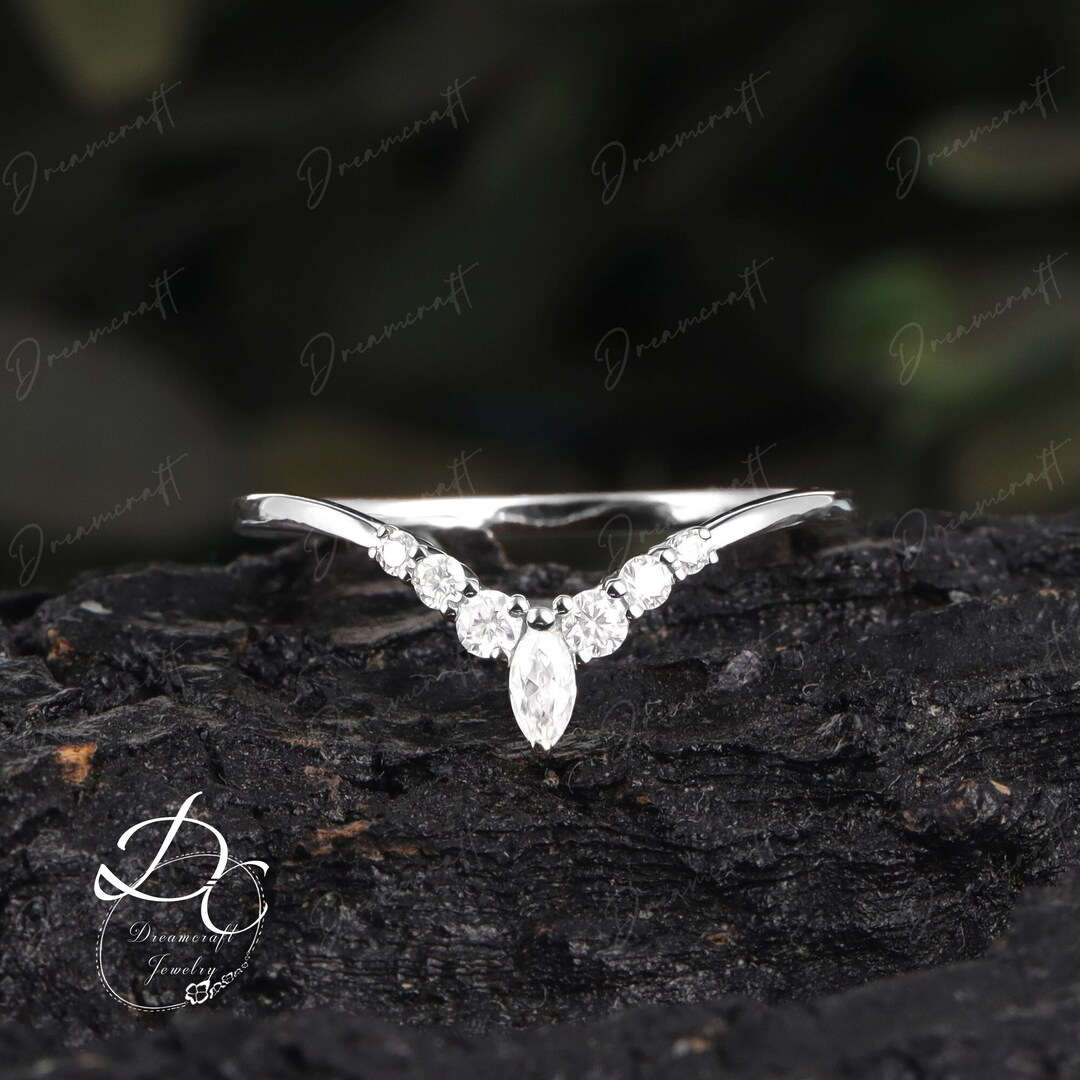 Curved Wedding Band Vintage White Gold Wedding Band Women Unique 14k ...