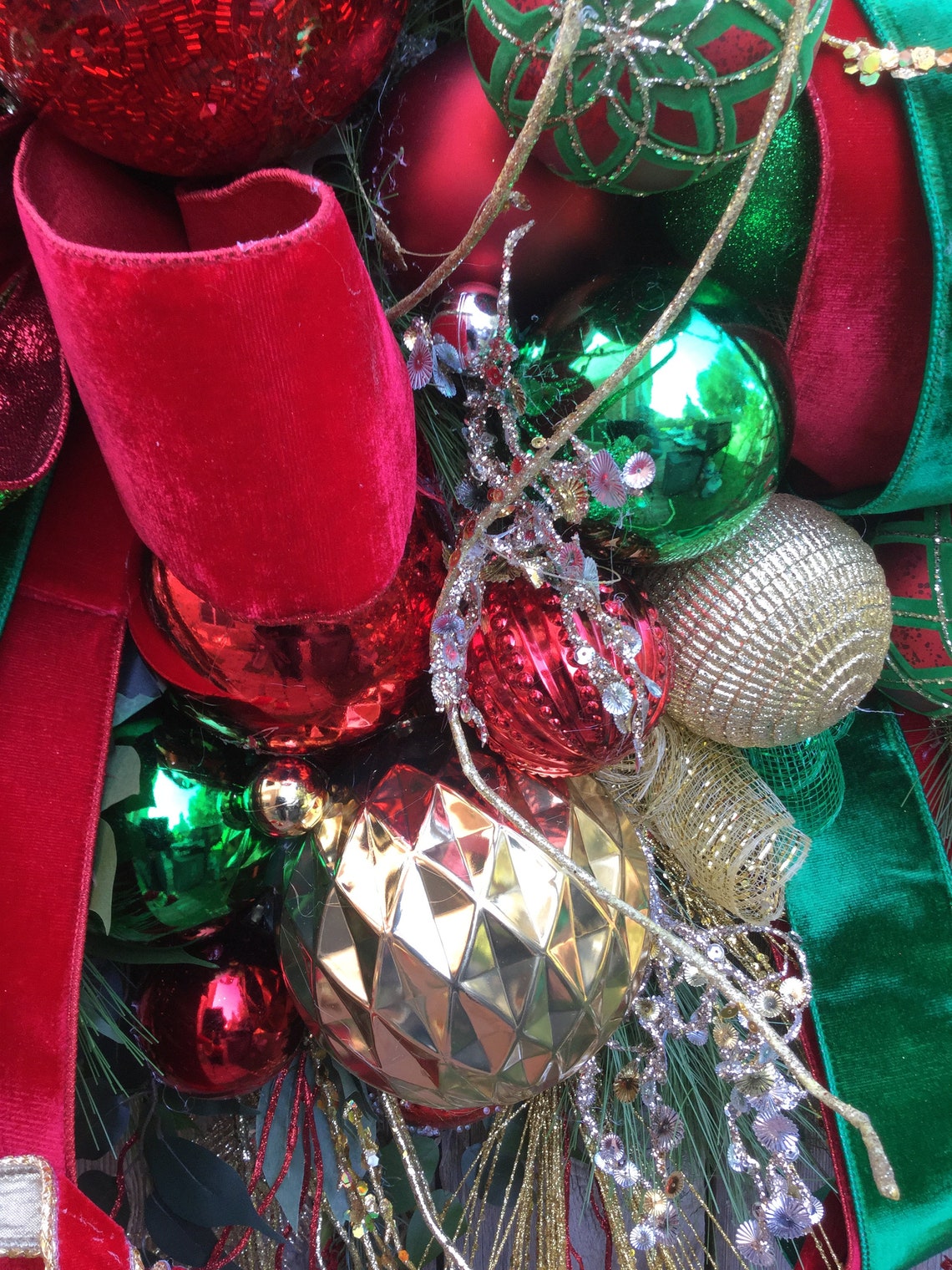 Traditional Christmas Wreath Red And Green Christmas Wreath Etsy
