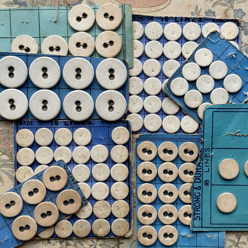 Job Lot of Vintage Buttons - Etsy UK