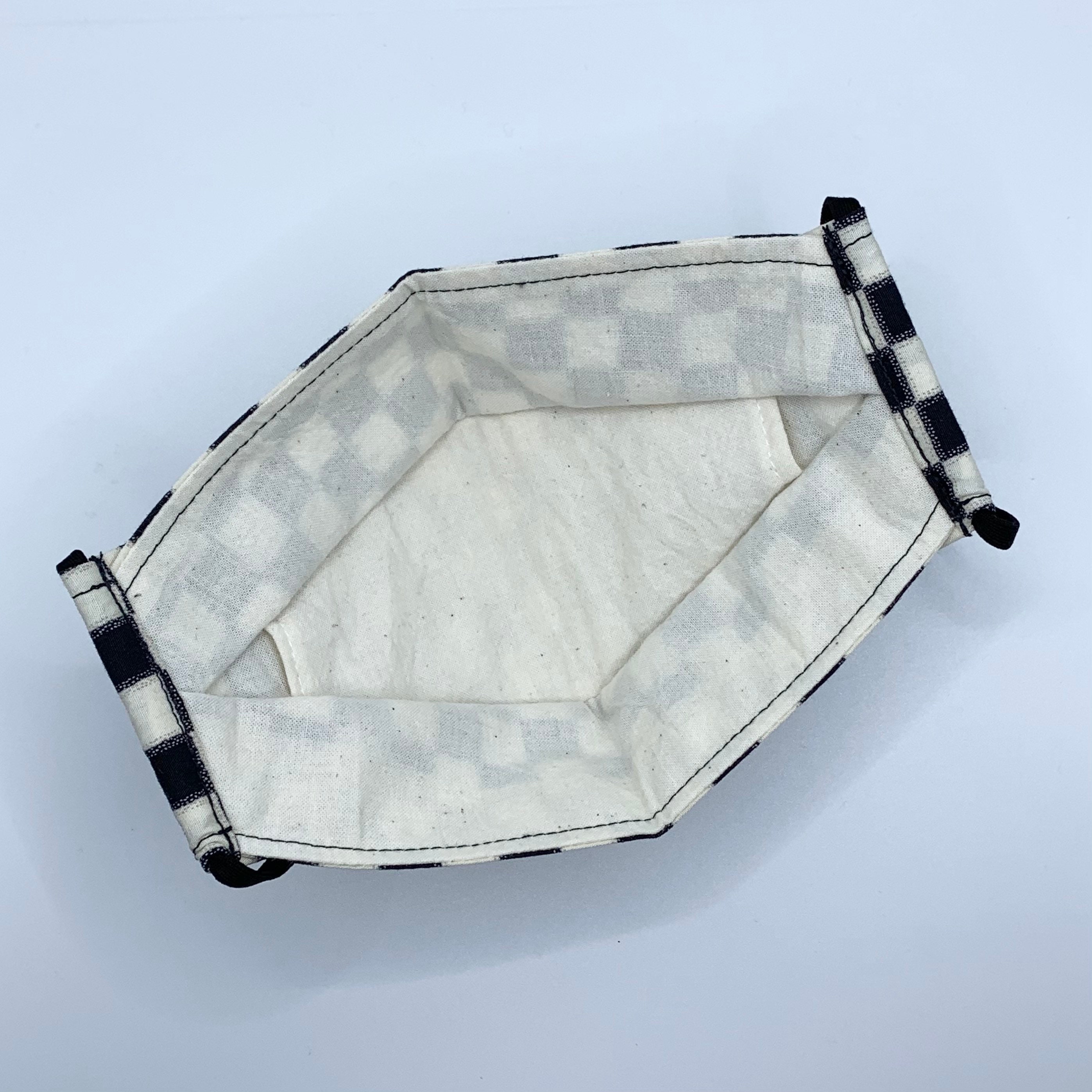 Black Checkered Print | 3D Face Mask | 3 Layers of High Quality 100% ...