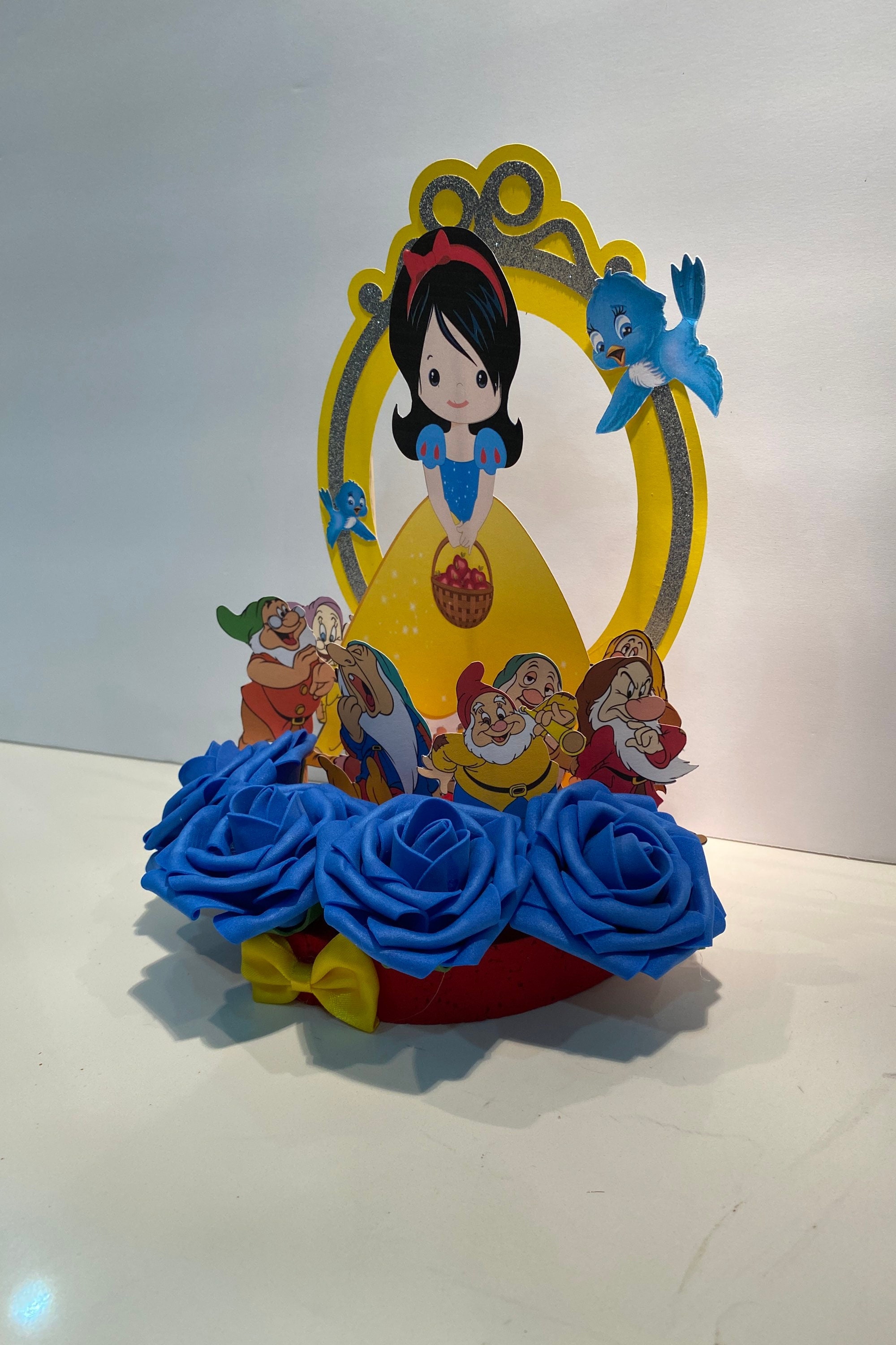 Snow White and the 7 Dwarfs Centerpiece Snow White and the 7 - Etsy