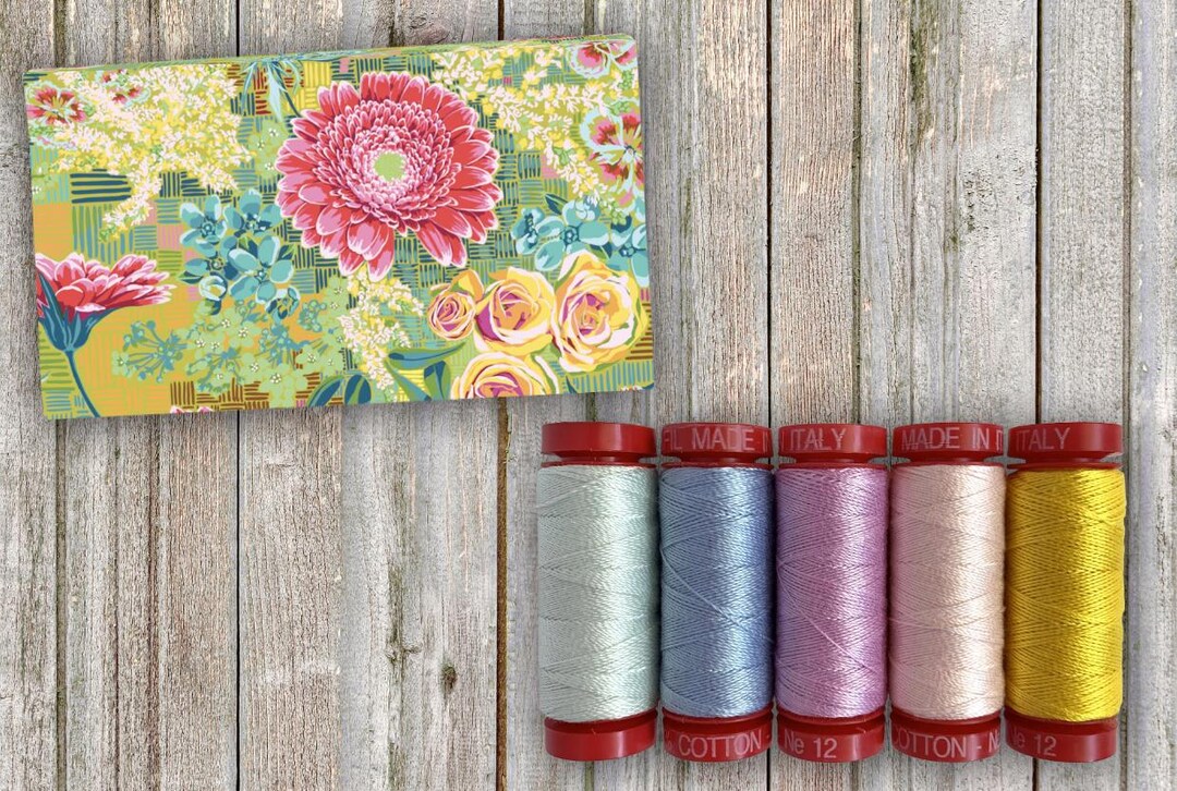 Anna Maria Horner Vivacious 12WT Thread Set AMH12VC5 Aurifil Thread ...