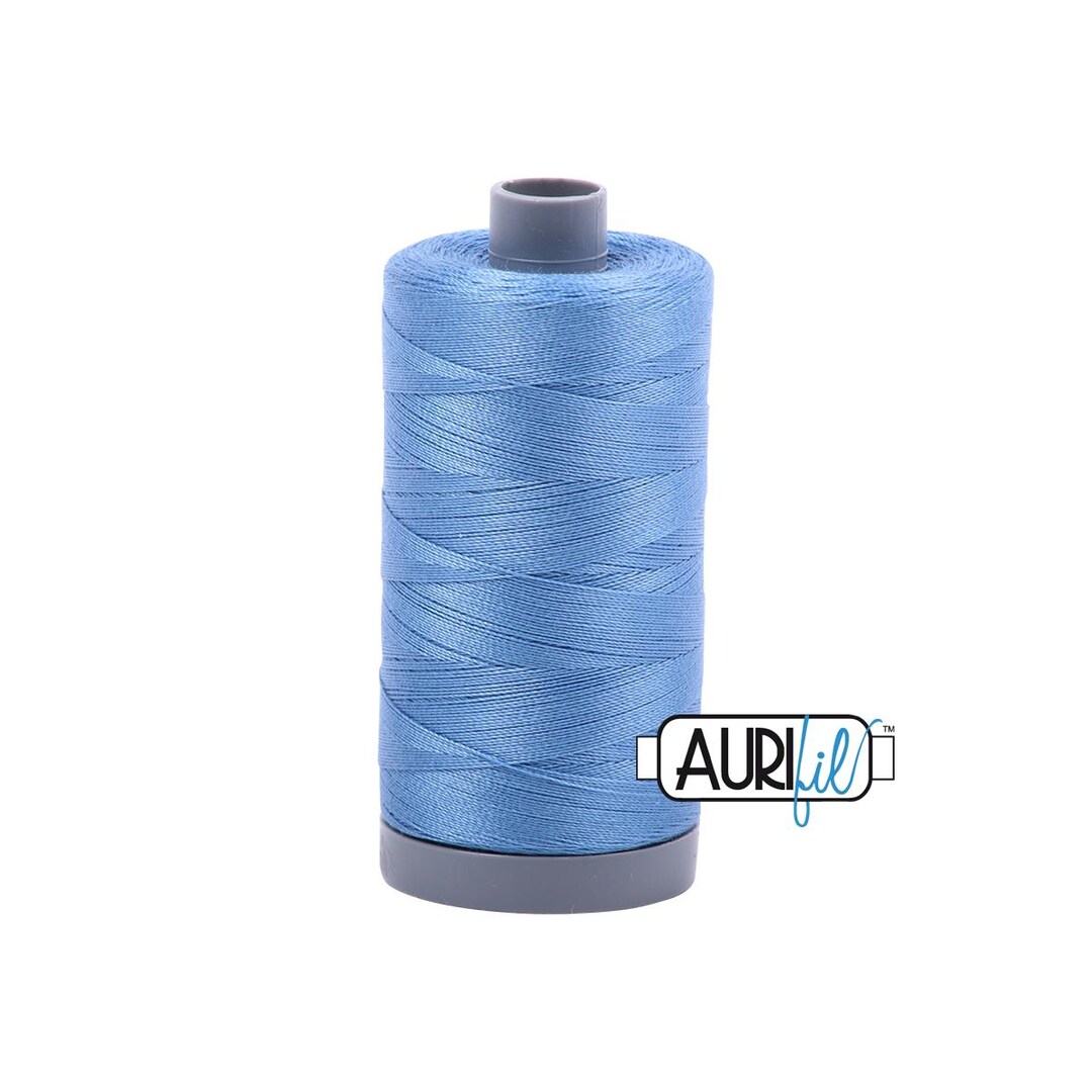 Light Wedgewood (2725) | 28wt Large Spool (750M / 820Y) | Aurifil ...