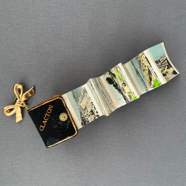 Book Brooch - Etsy UK