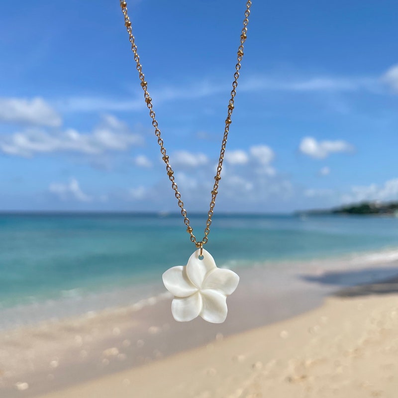 Hawaiian Flower Necklaces - Etsy