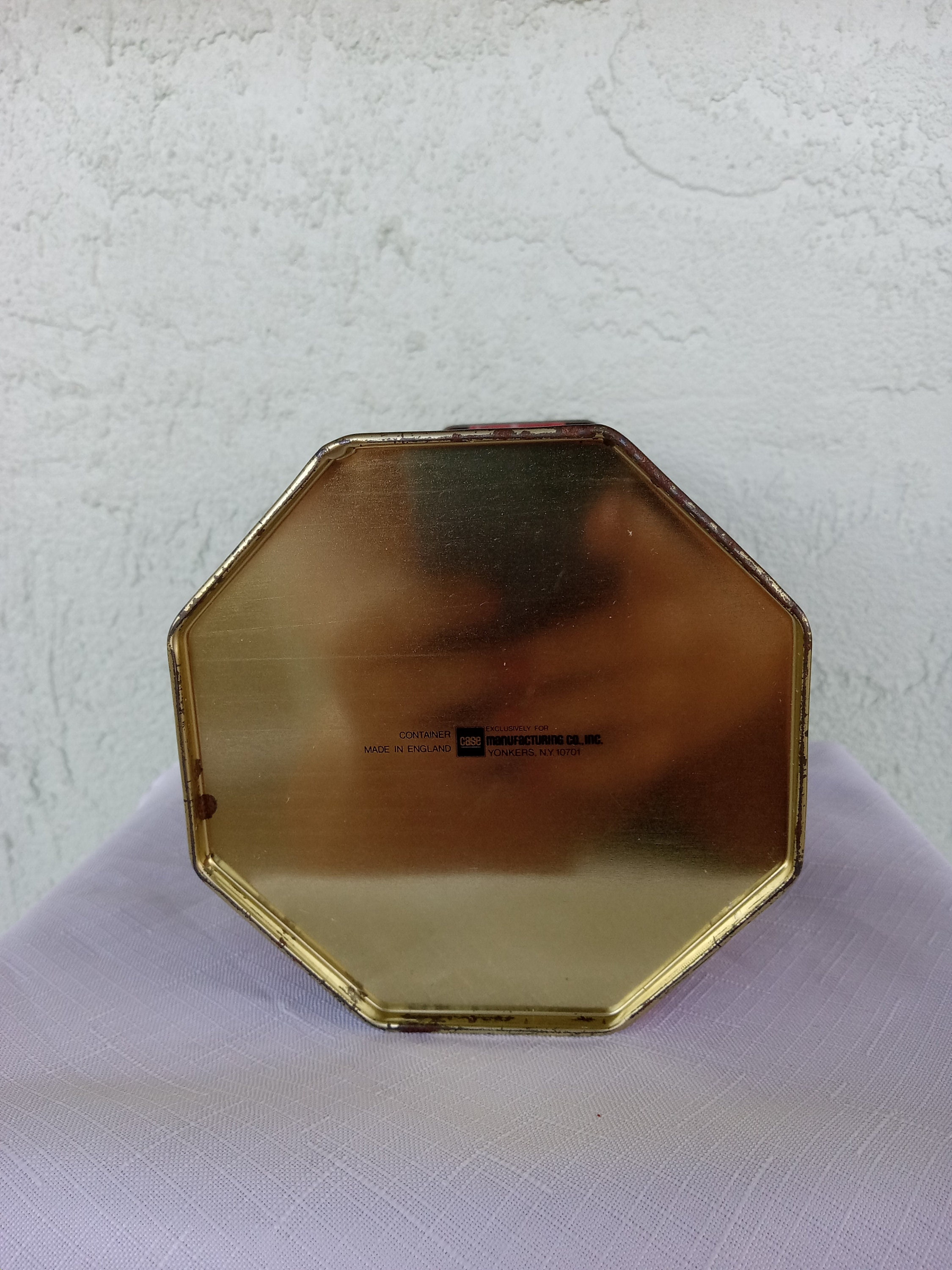 Vintage Tin-vintage Berries Tin-made in England-octagon Shaped - Etsy