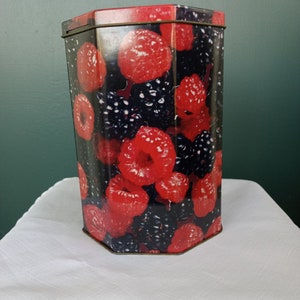 Vintage Tin-vintage Berries Tin-made in England-octagon Shaped Tin ...