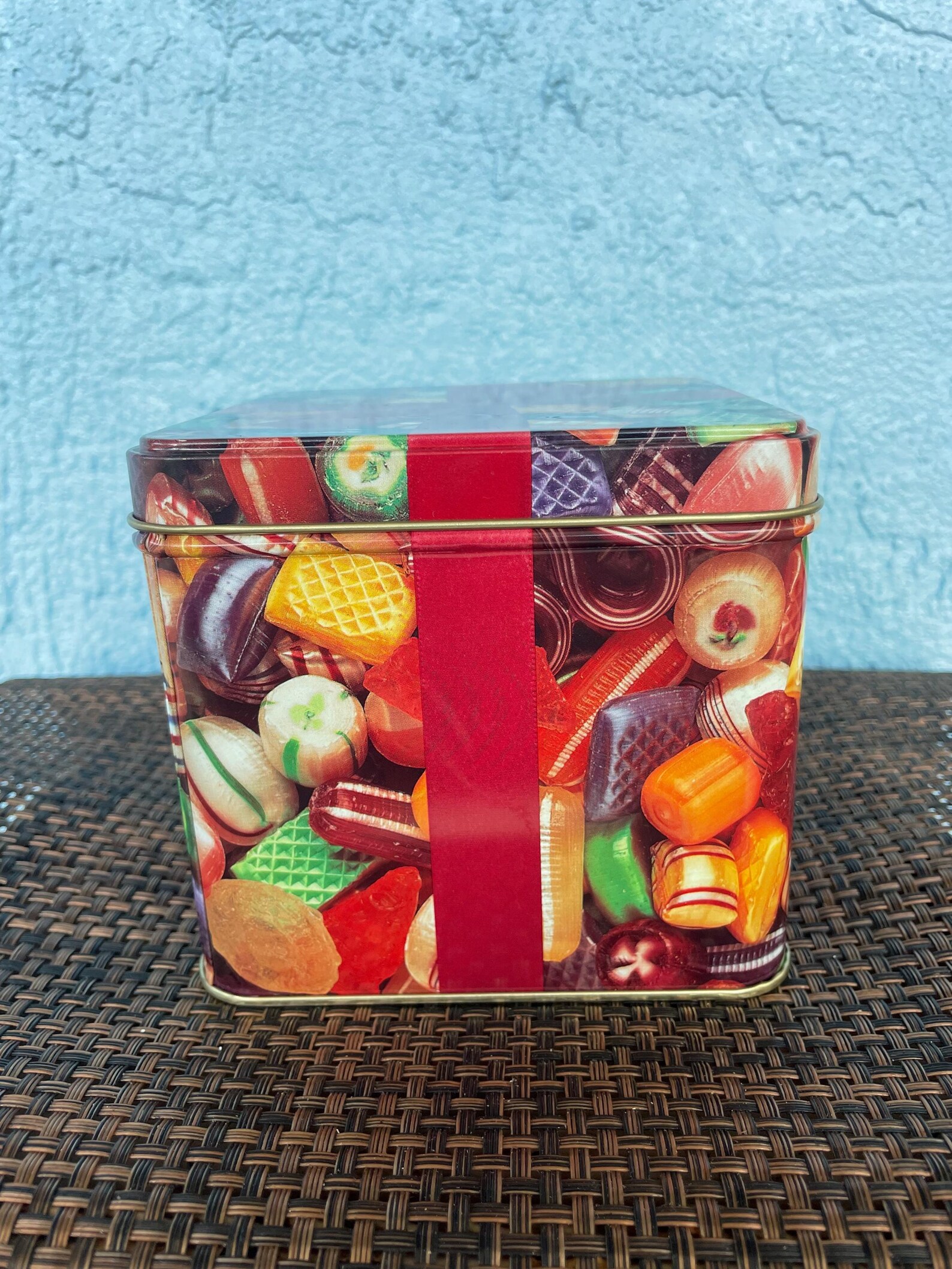 Tins-vintage Christmas Tin-christmas Tin-boxes and Bins-old Time ...