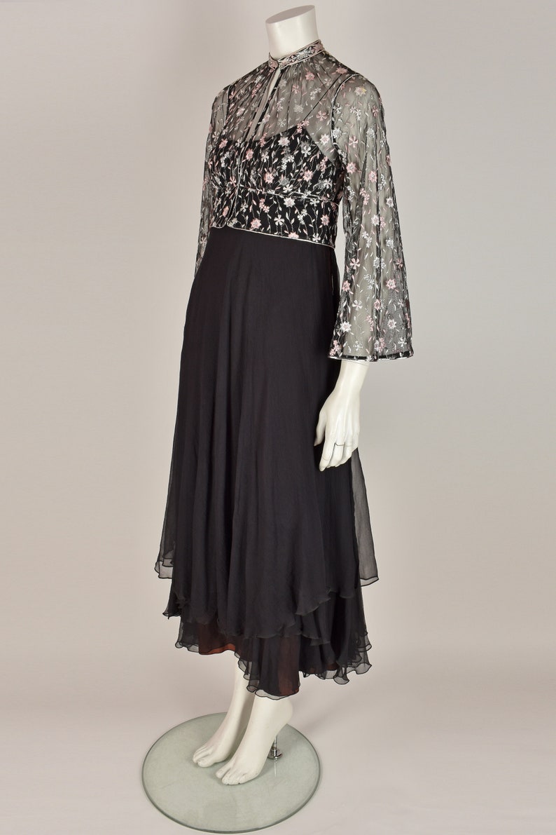 LESLEY SANDRA 70s Retrospective Renaissance Silk Embroidered - Etsy