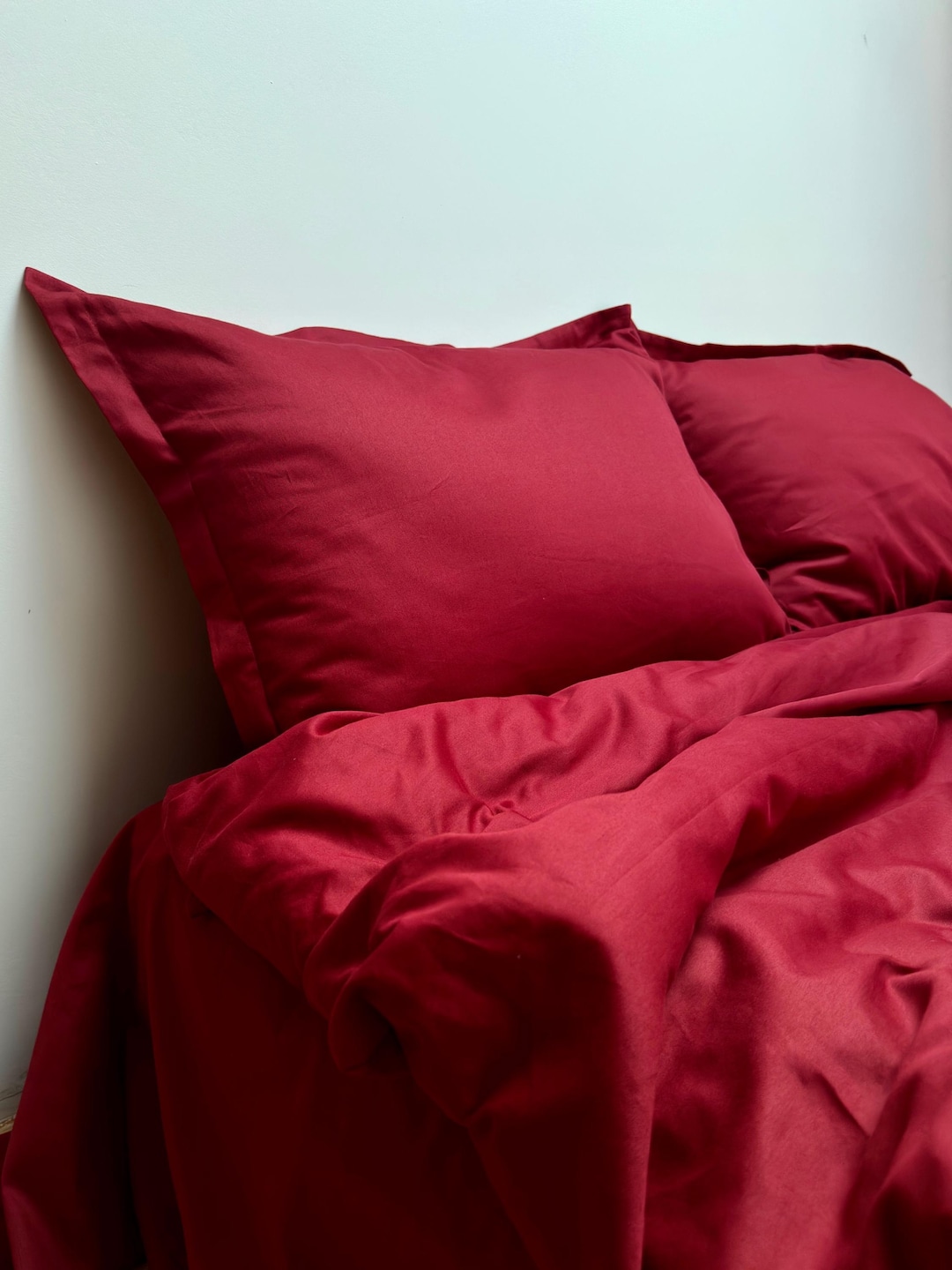 Pillowcase, 100% Cotton Sateen in Red Wine Color, Envelope Closure ...
