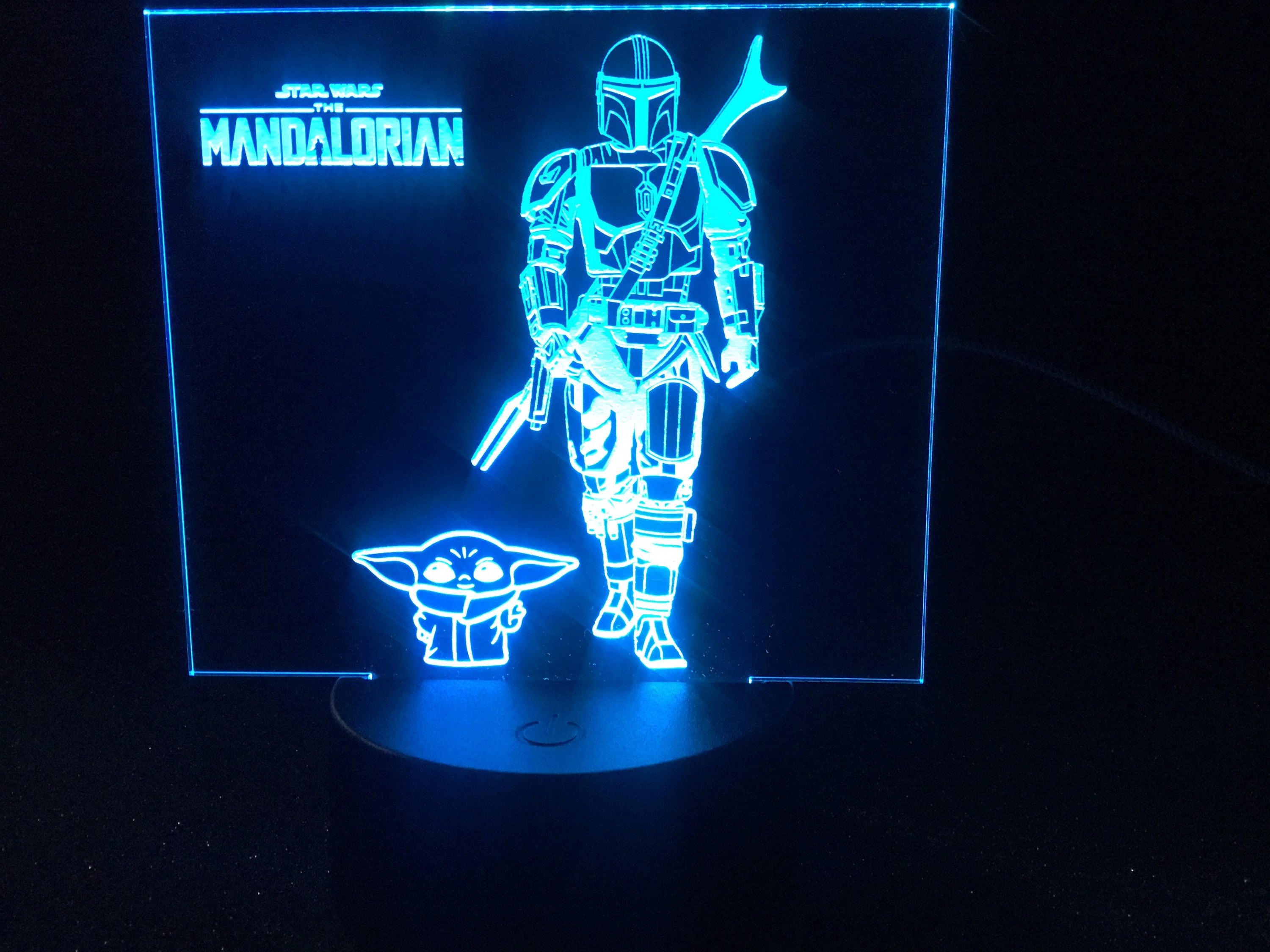 The Mandalorian and Grogu LED Lamp - Etsy